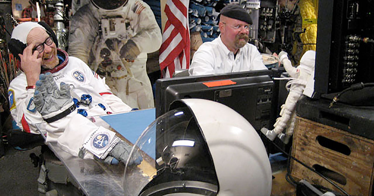 Mythbustin' the Moon: Mythbusters tackle moon landing hoax claims ...