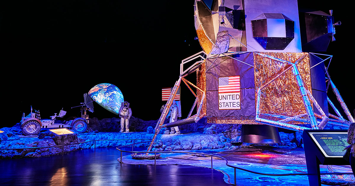 'Space Adventure' exhibition to bring 300 Apollo-era artifacts to Miami ...