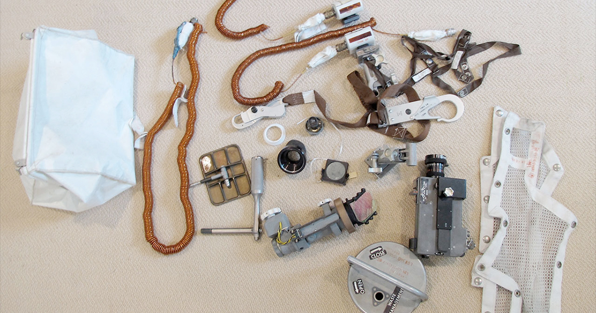 Neil Armstrong's purse: First moonwalker had hidden bag of Apollo 11 ...