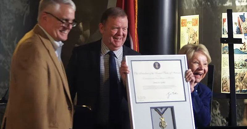 Challenger astronaut's Space Medal of Honor presented for display ...