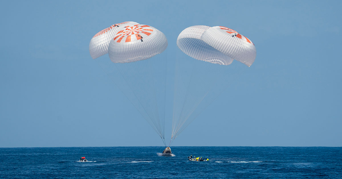 Man Offering Apollo Parachute Arrested Collectspace