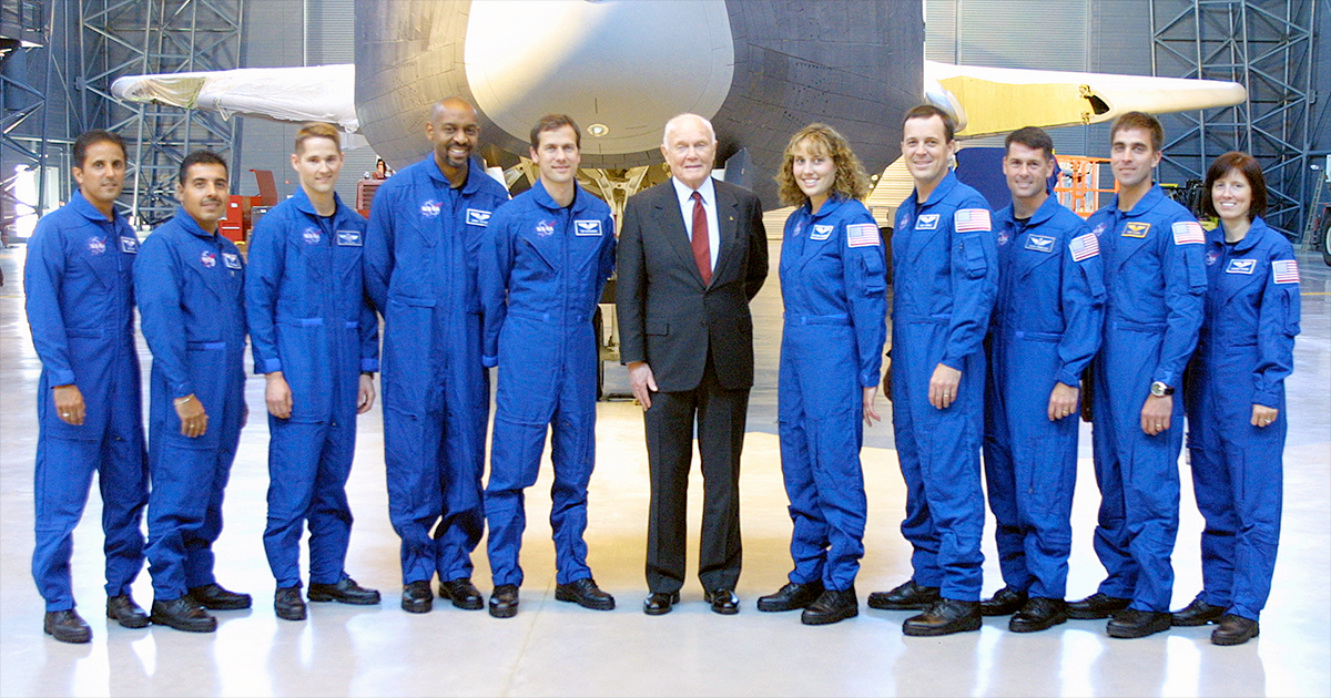 NASA announces new astronauts: 19th class includes educators | collectSPACE