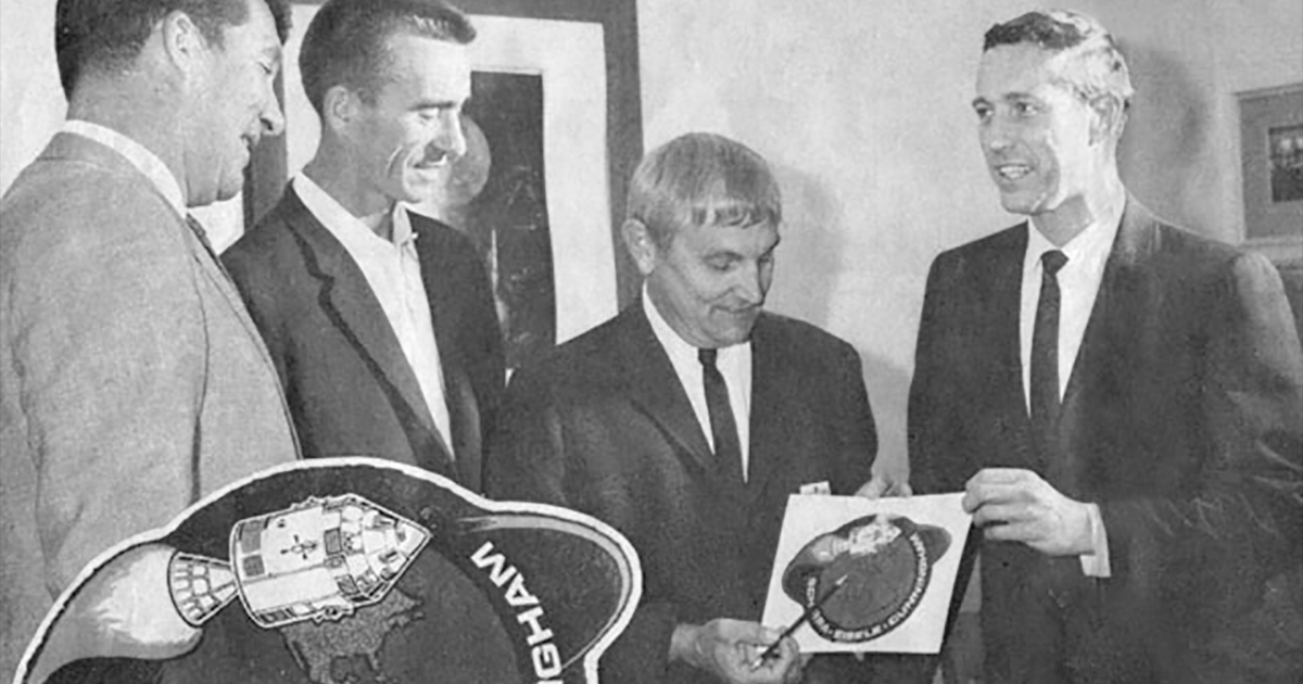 The man behind the moon mission patches | collectSPACE