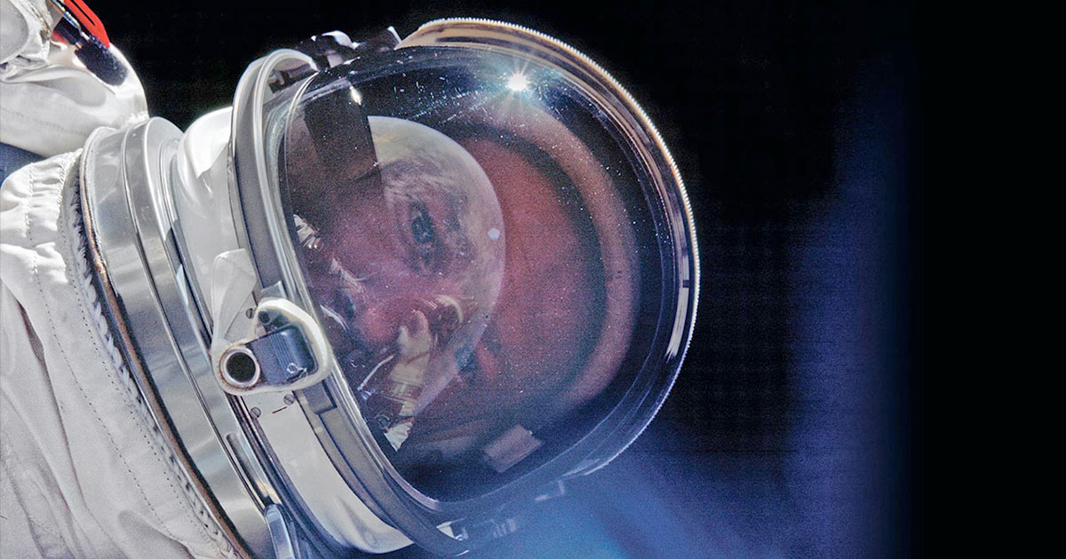 New photo book presents rare 'snapshots' from NASA's early 'spaceshots ...