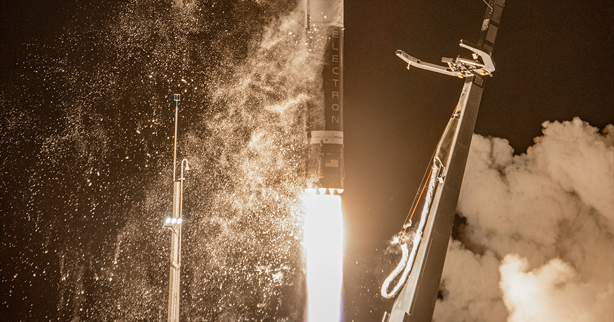 CAPSTONE cubesat lifts off for lunar orbit to blaze path for NASA ...