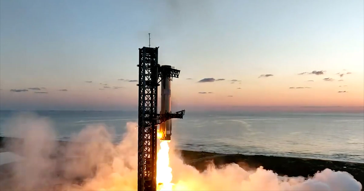 SpaceX catches rocket returning to launch pad on fifth Starship test ...