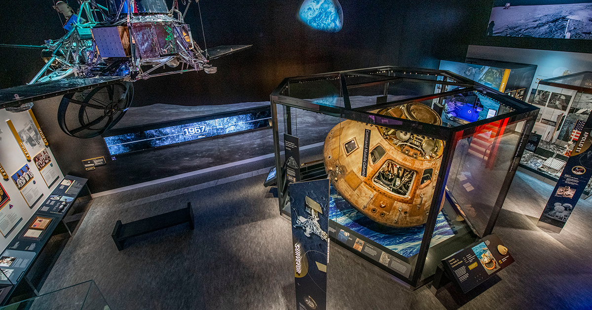 'Destination Moon': Take a tour of new Air and Space Museum gallery ...