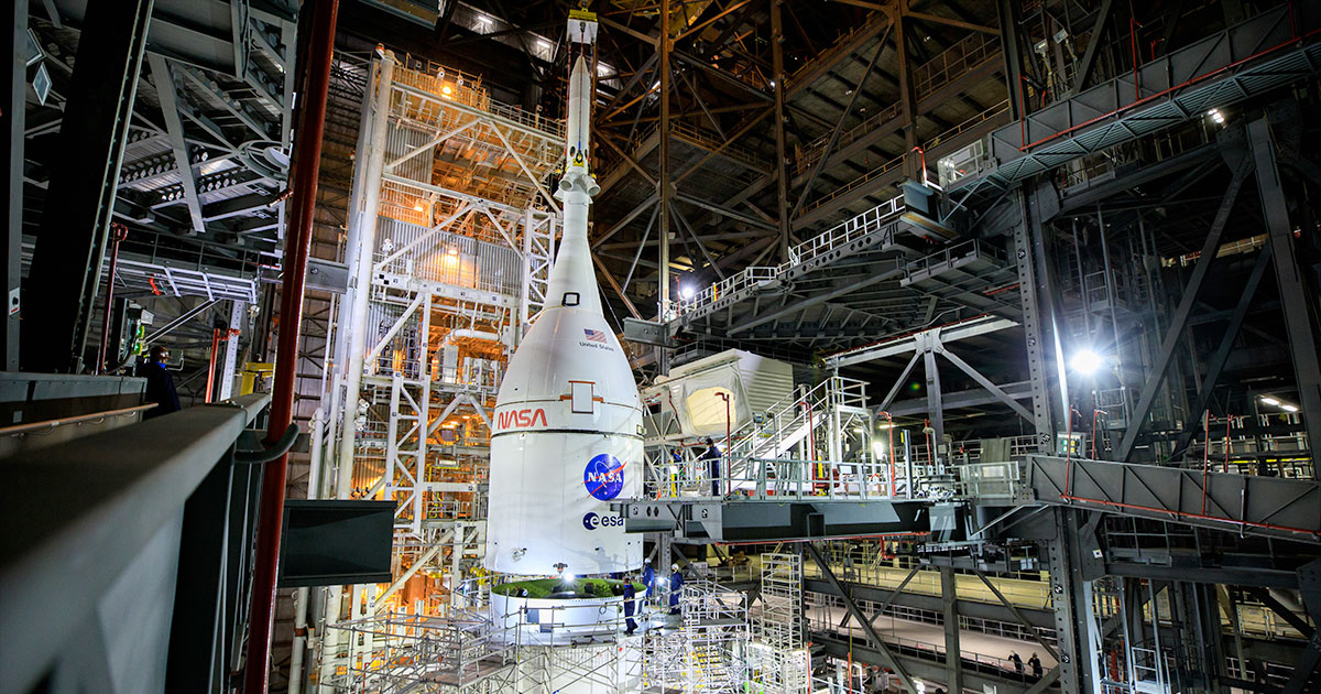 NASA completes stacking SLS rocket for first Artemis moon mission ...