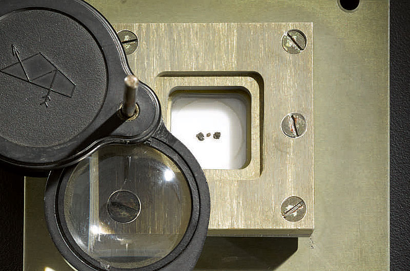 Sotheby's to offer Soviet robot-retrieved moon rocks at auction, again ...