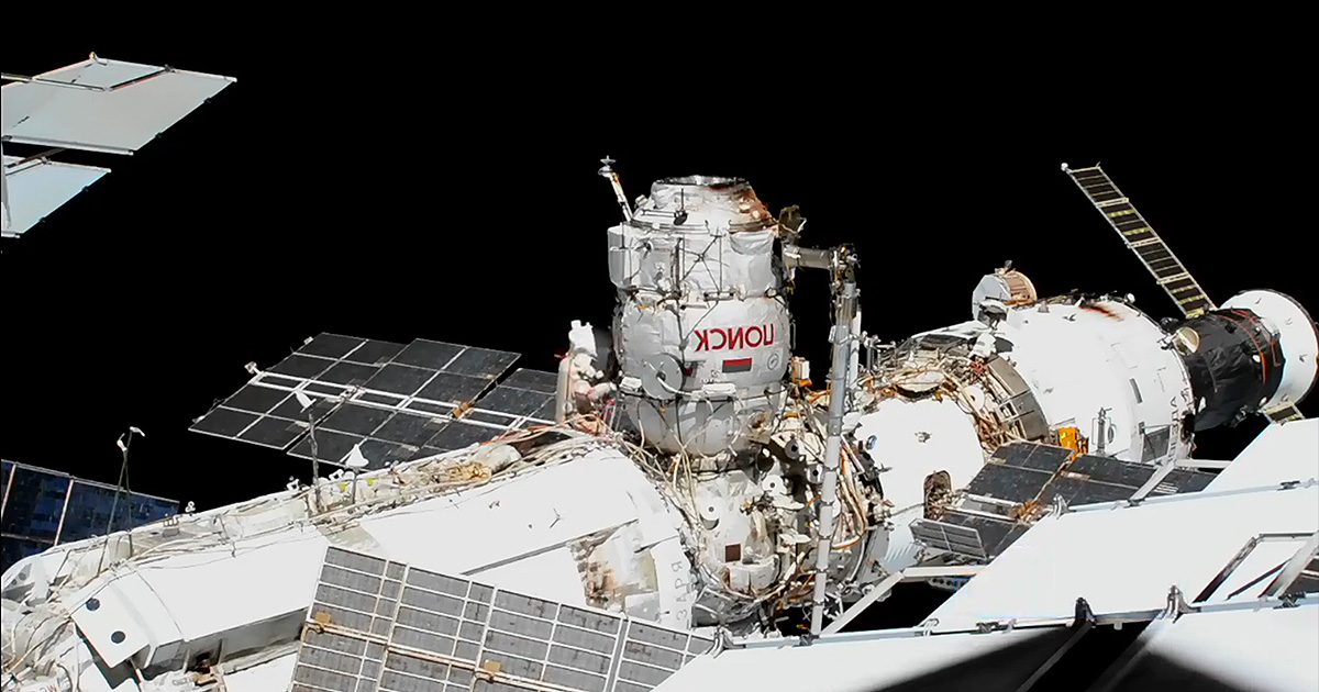Cosmonauts prep for module removal on spacewalk out new airlock ...