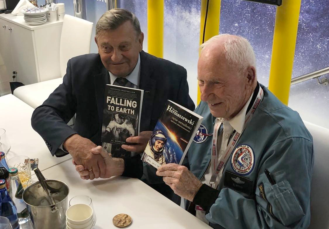 Miroslaw Hermaszewski, cosmonaut (1941-2022) - collectSPACE: Messages