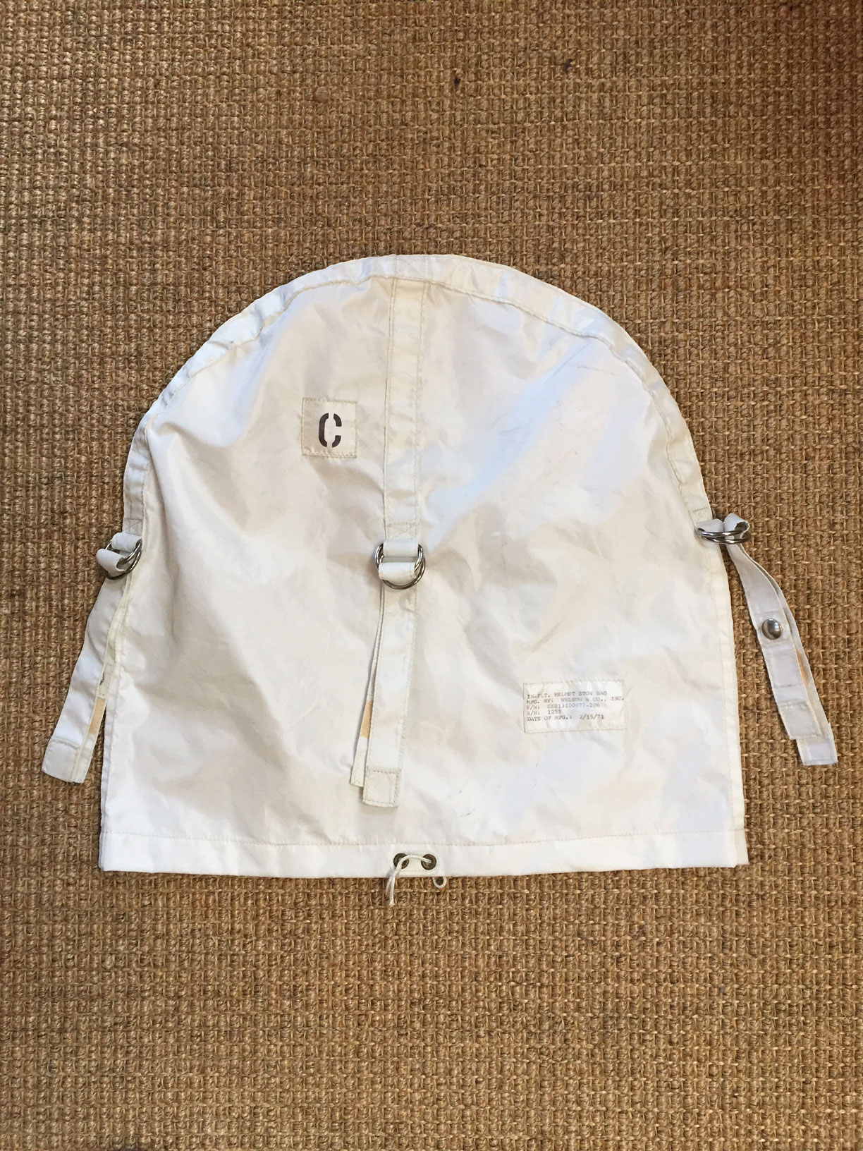 NASA Apollo in-flight helmet stowage bag - collectSPACE: Messages