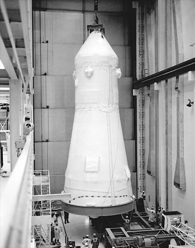 What is this white cover on Apollo CSM? - collectSPACE: Messages