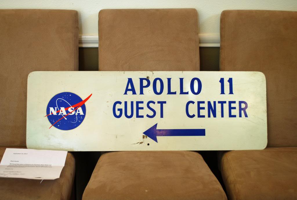 Apollo 11 Guest Center direction sign - collectSPACE: Messages