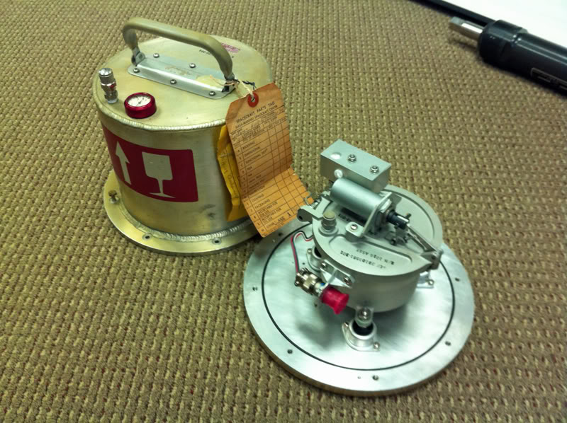 250810857448: NASA shipping container - collectSPACE: Messages