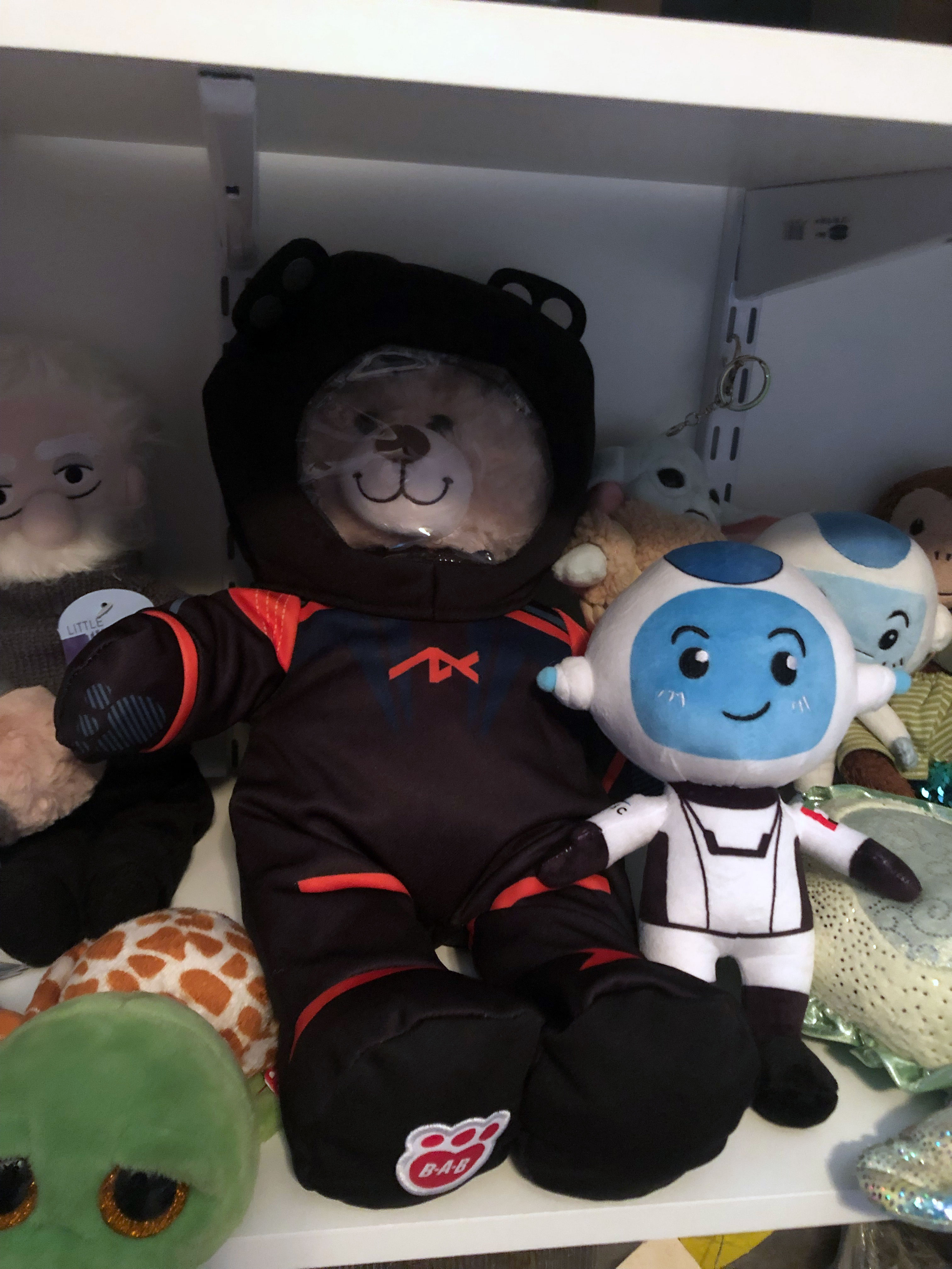 Axiom Ax-2 and Ax-3 zero-g indicator: GiGi - collectSPACE: Messages