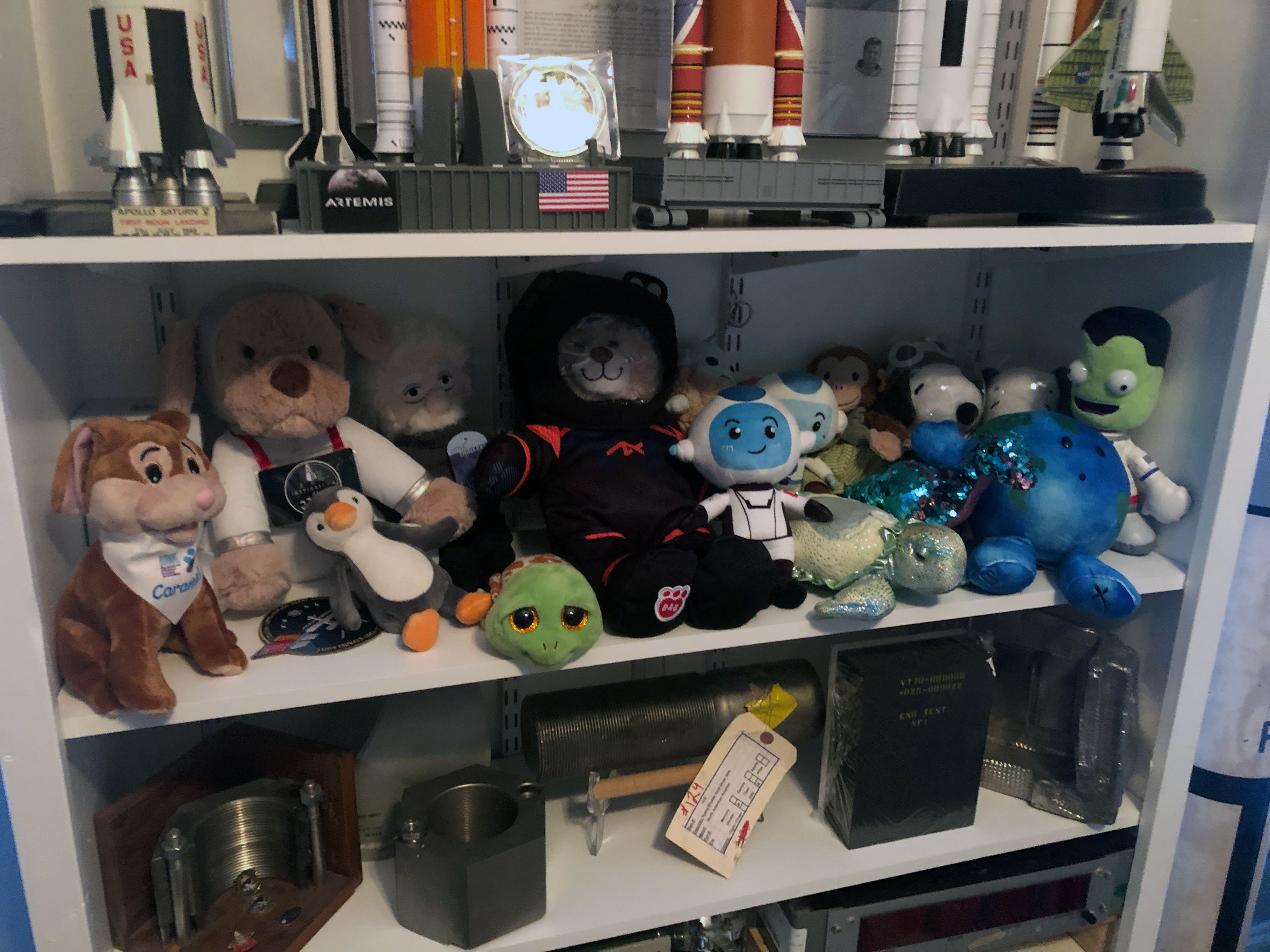 Axiom Ax-2 and Ax-3 zero-g indicator: GiGi - collectSPACE: Messages