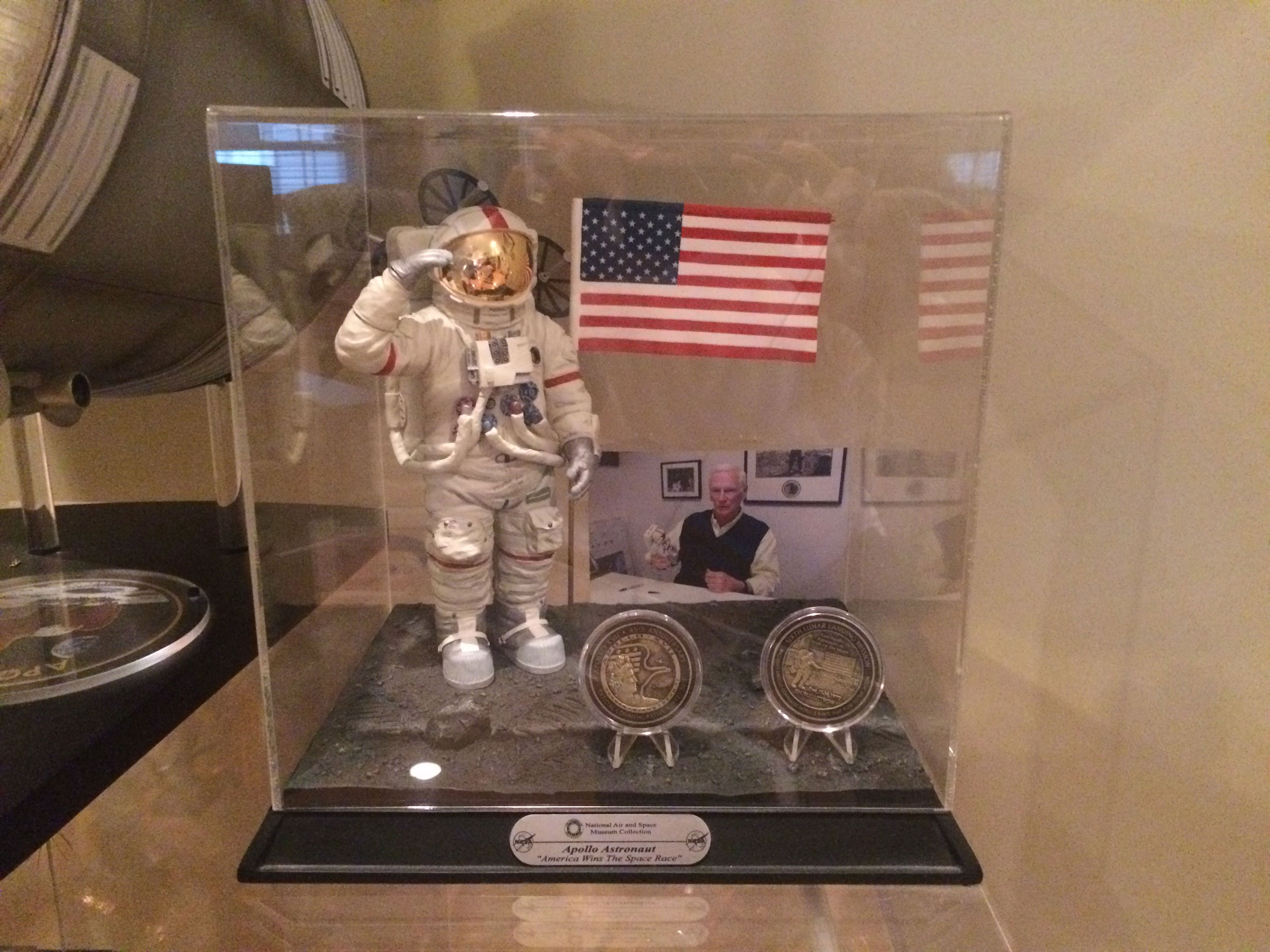 Apollo 17 45th anniversary medallion (Winco) - collectSPACE: Messages