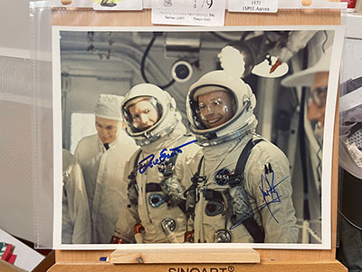 Advice on Gemini 8, Apollo 8, 11 signatures - collectSPACE: Messages