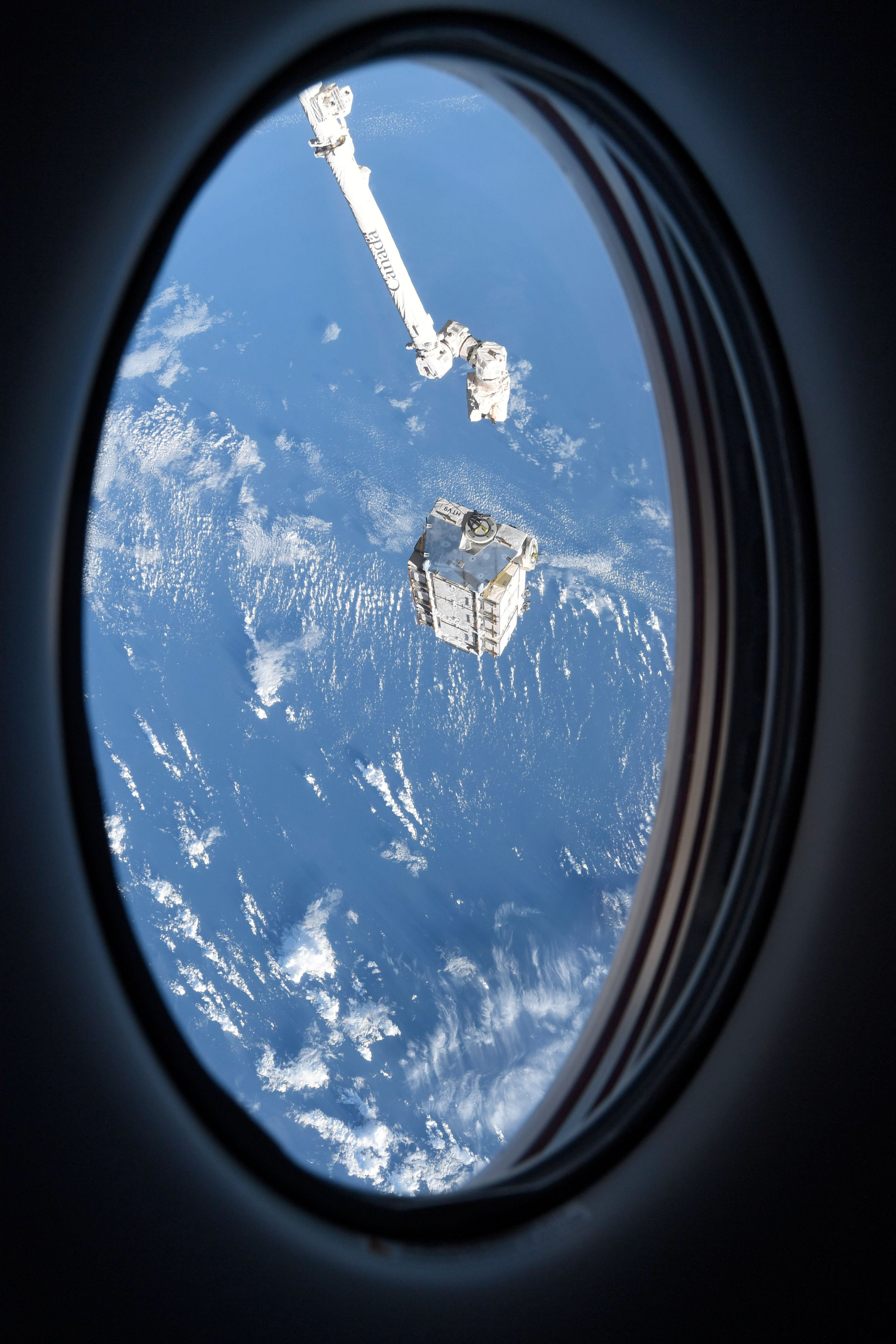 Expedition 64: HTV-9 exposed pallet jettison - collectSPACE: Messages