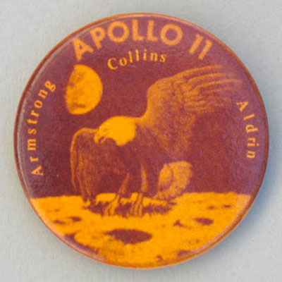 WTB: Apollo 11 pinback button - collectSPACE: Messages