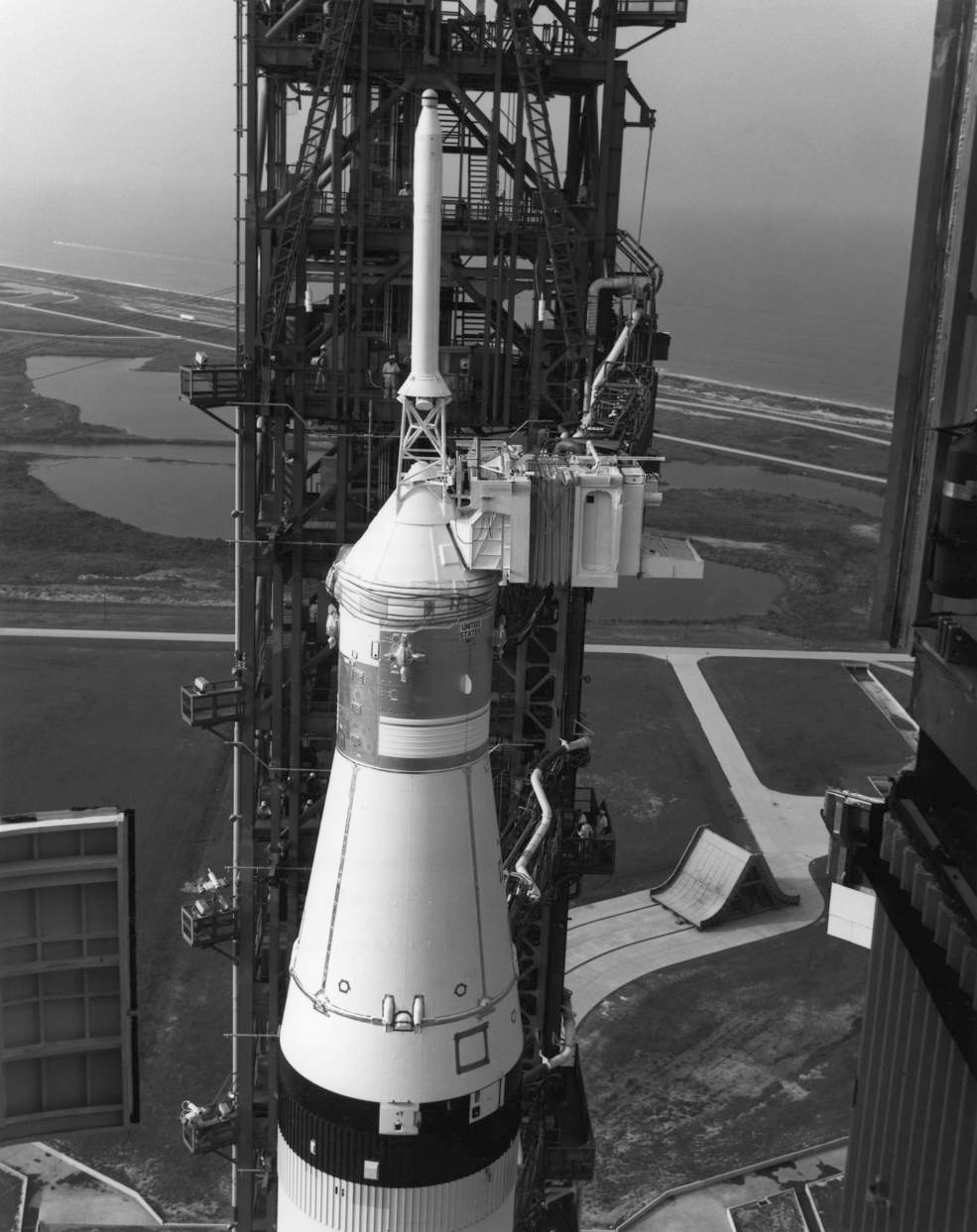 Apollo 16 launch films (National Archives) - collectSPACE: Messages