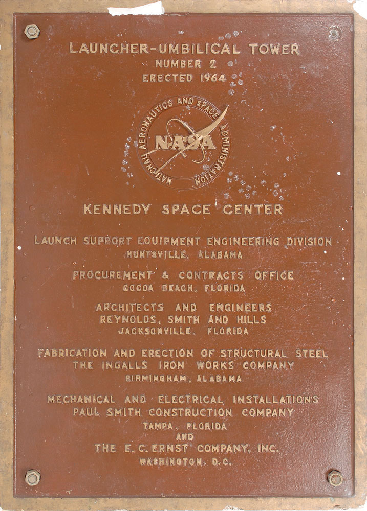 Apollo Mobile Launcher parking area - collectSPACE: Messages