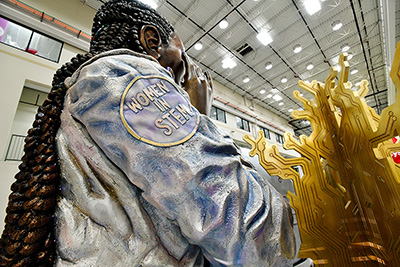 Olay #MakeSpaceForWomen STEM campaign - collectSPACE: Messages