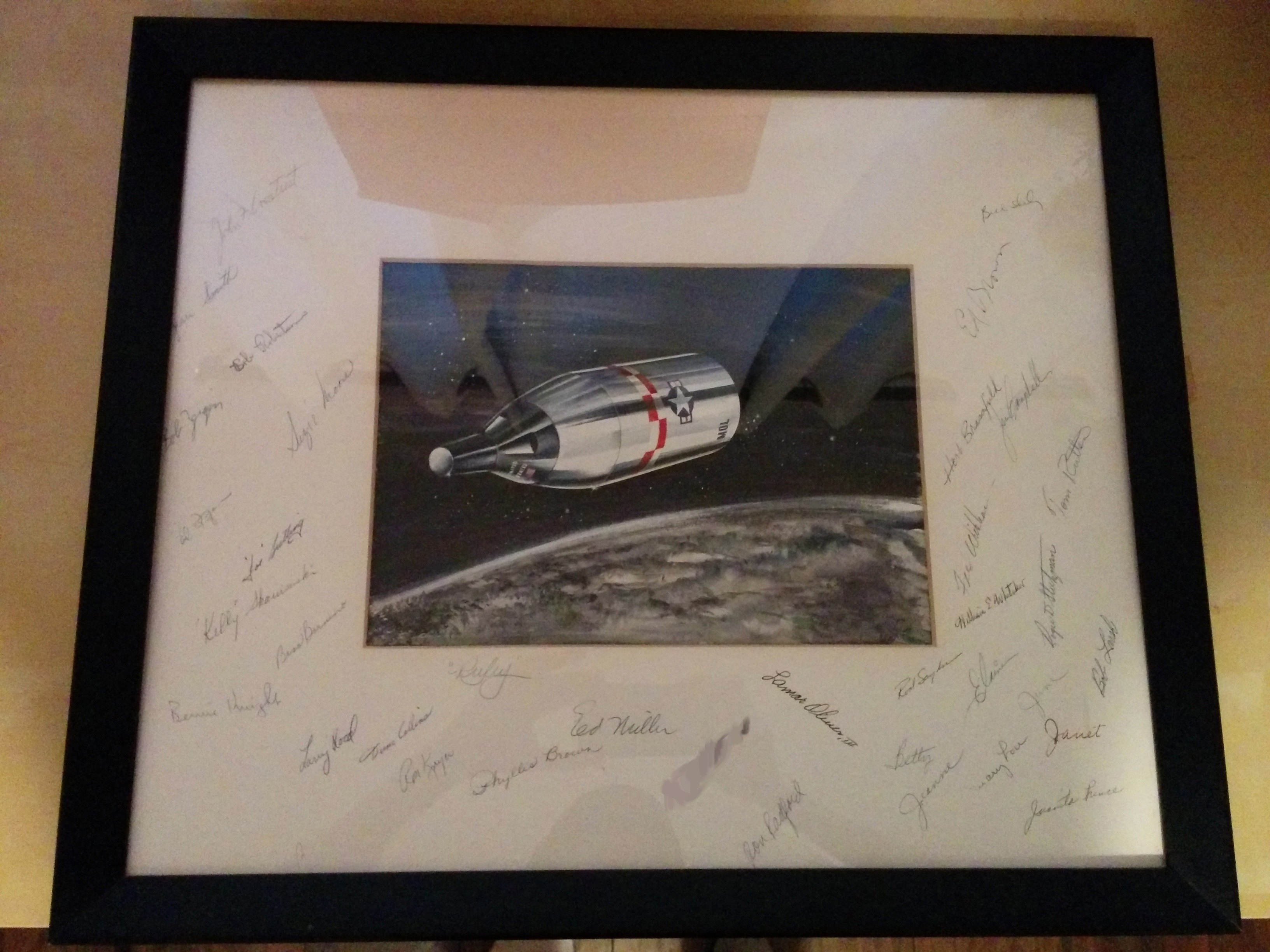 Identifying signatures on MOL capsule art print - collectSPACE: Messages