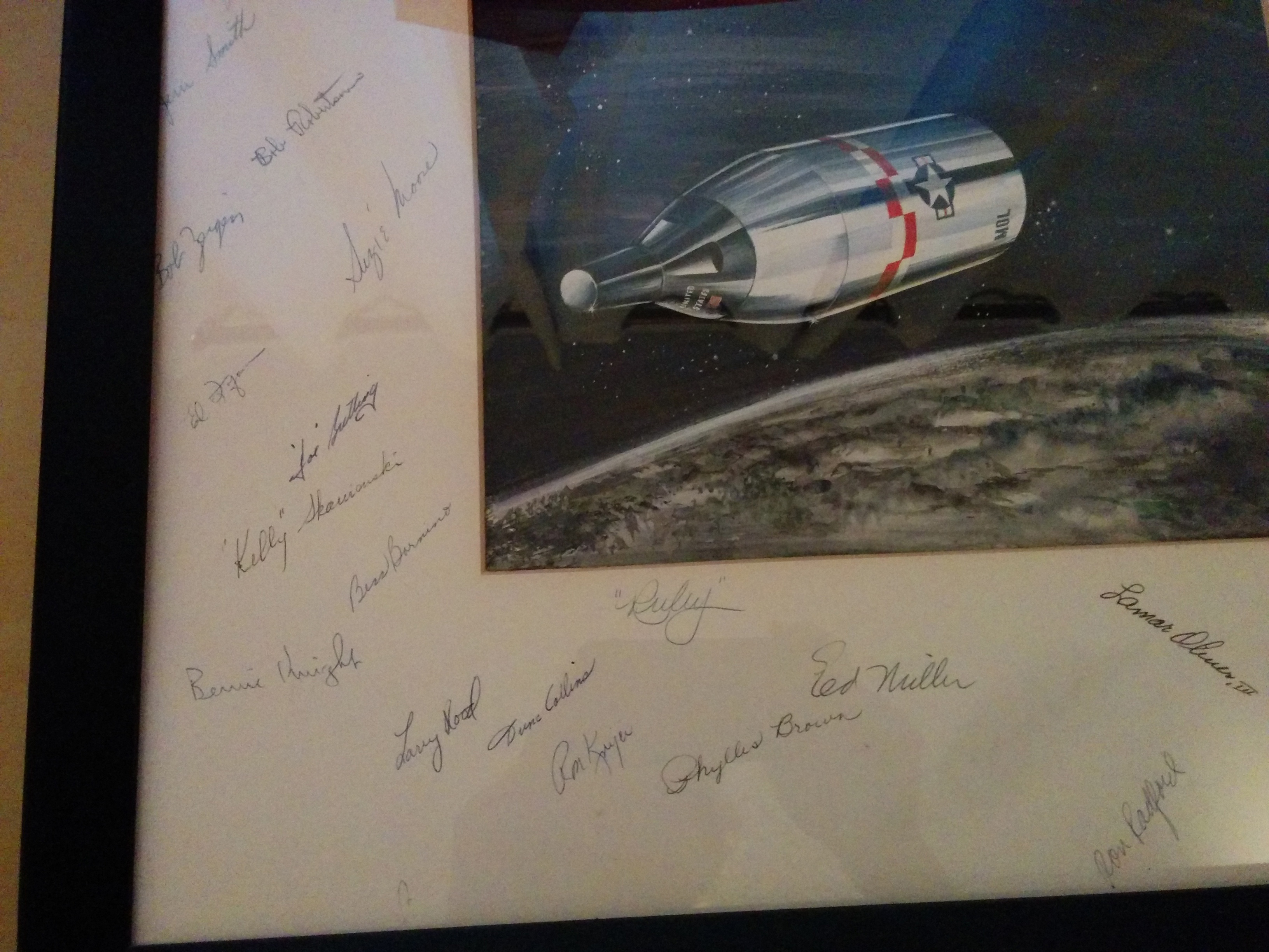 Identifying signatures on MOL capsule art print - collectSPACE: Messages