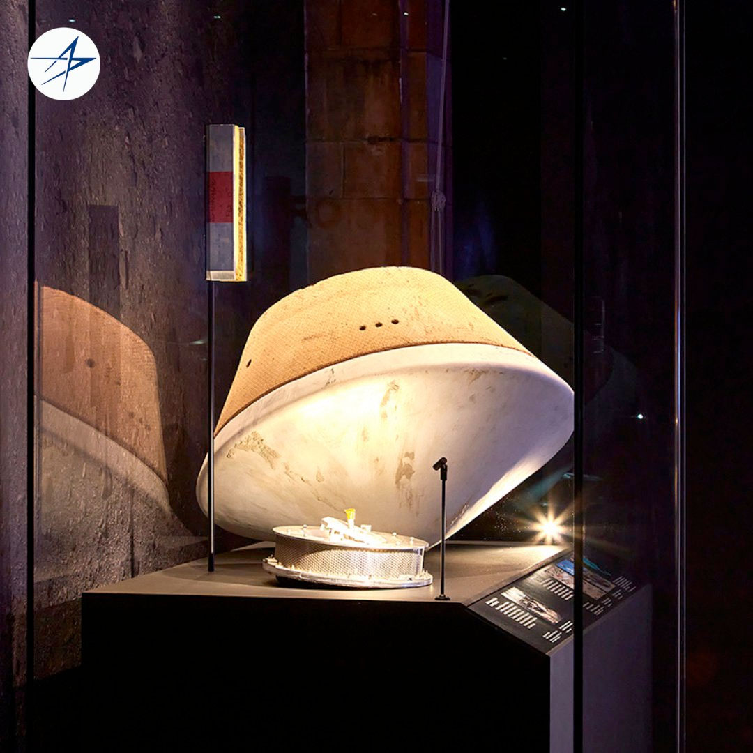 OSIRIS-REx asteroid Bennu sample displays - collectSPACE: Messages