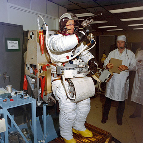 Photo of the week 1003 (January 20, 2024) - collectSPACE: Messages
