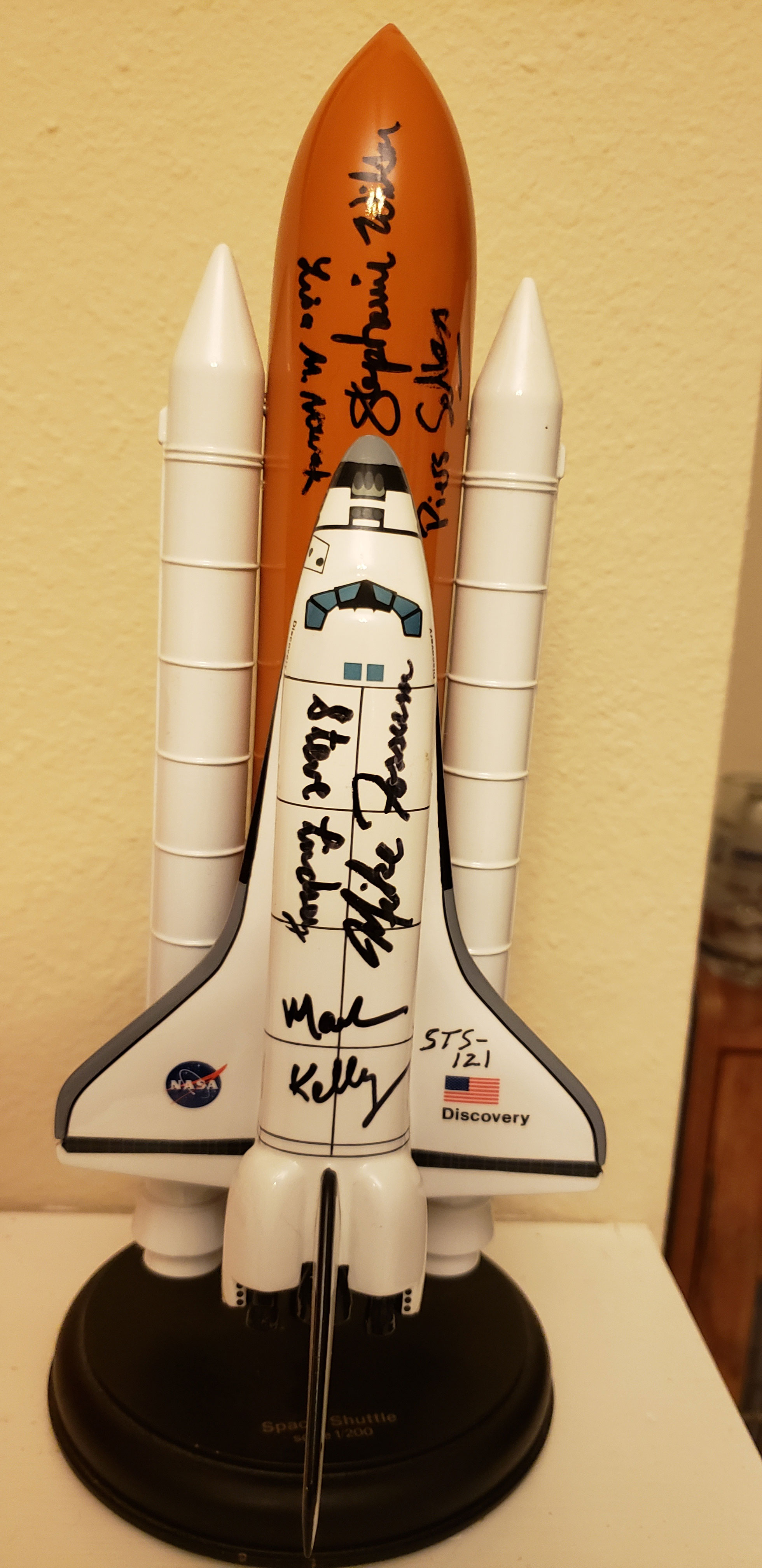 FS: Space shuttle memorabilia, autographs - collectSPACE: Messages