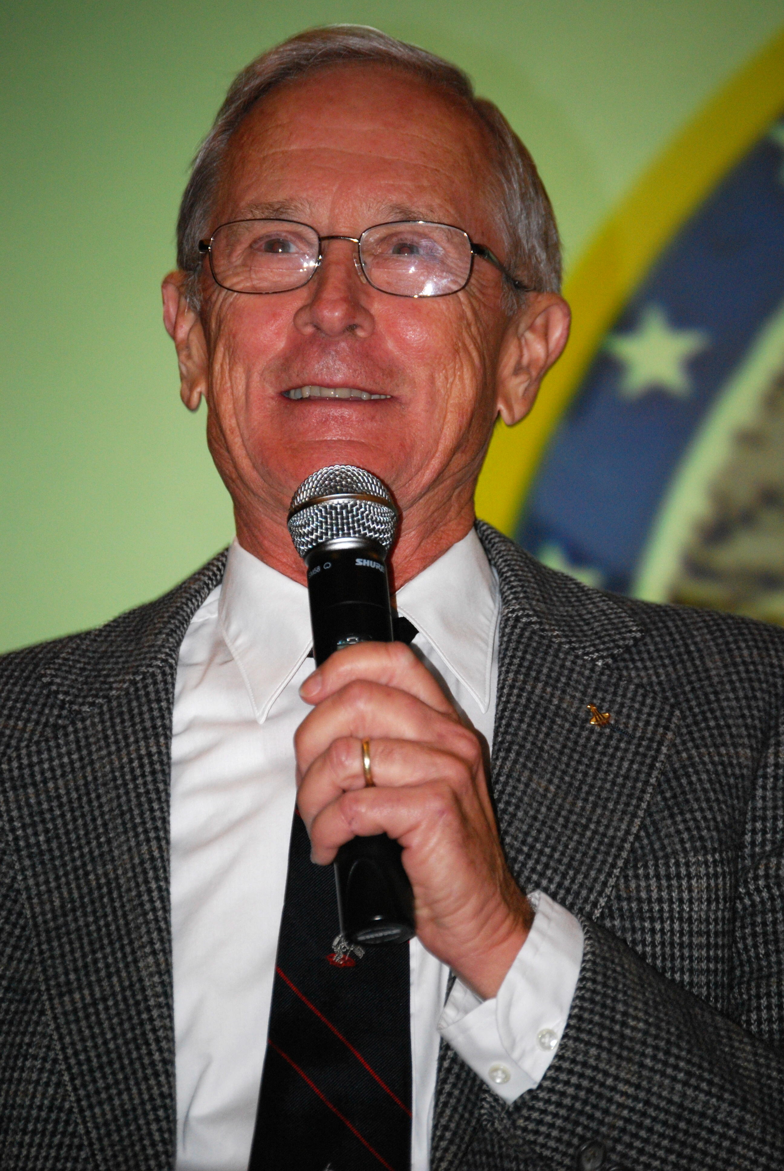 2/6: Charlie Duke in Norwich, UK - collectSPACE: Messages