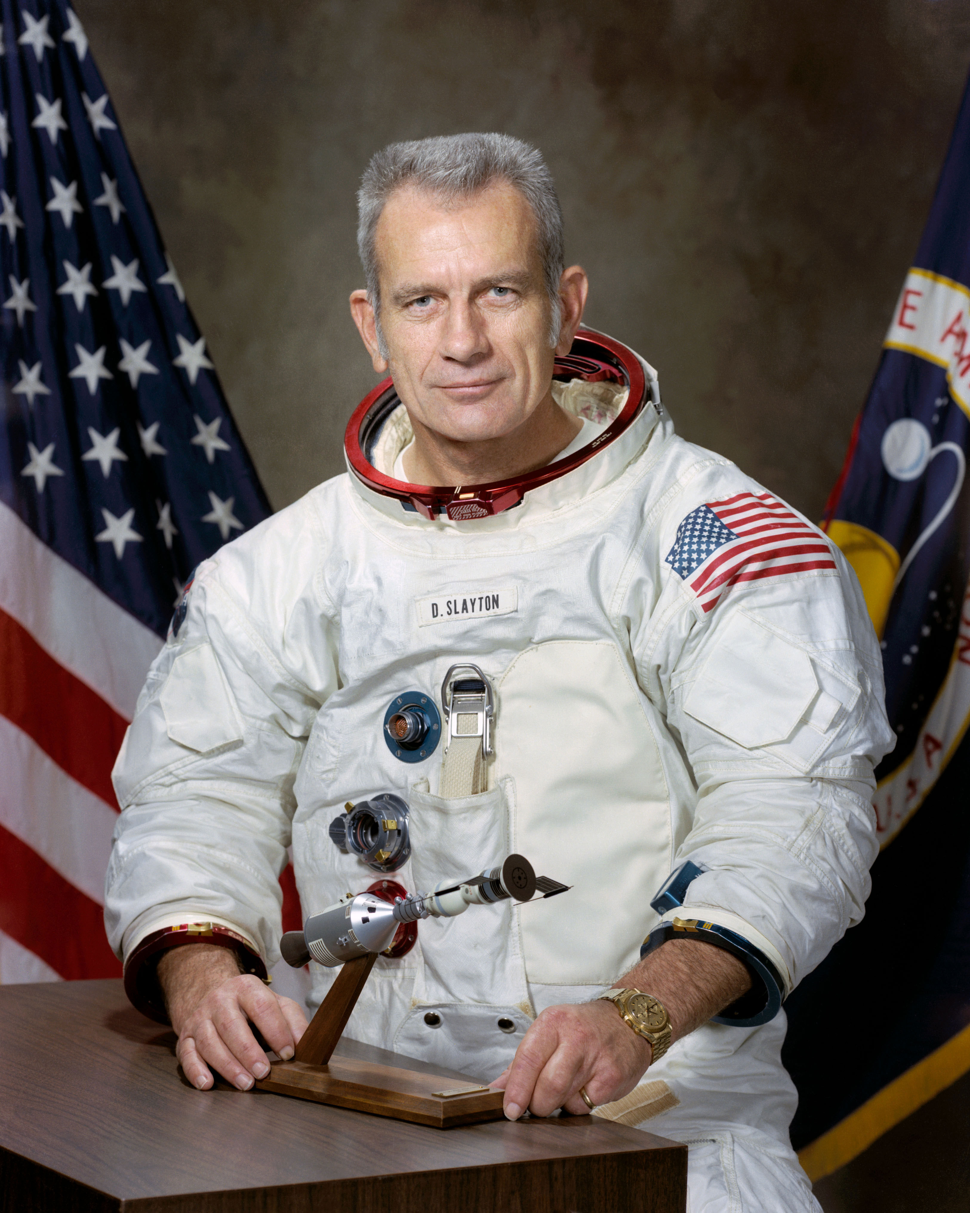 Identifying an ASTP 1:80 contractor model - collectSPACE: Messages