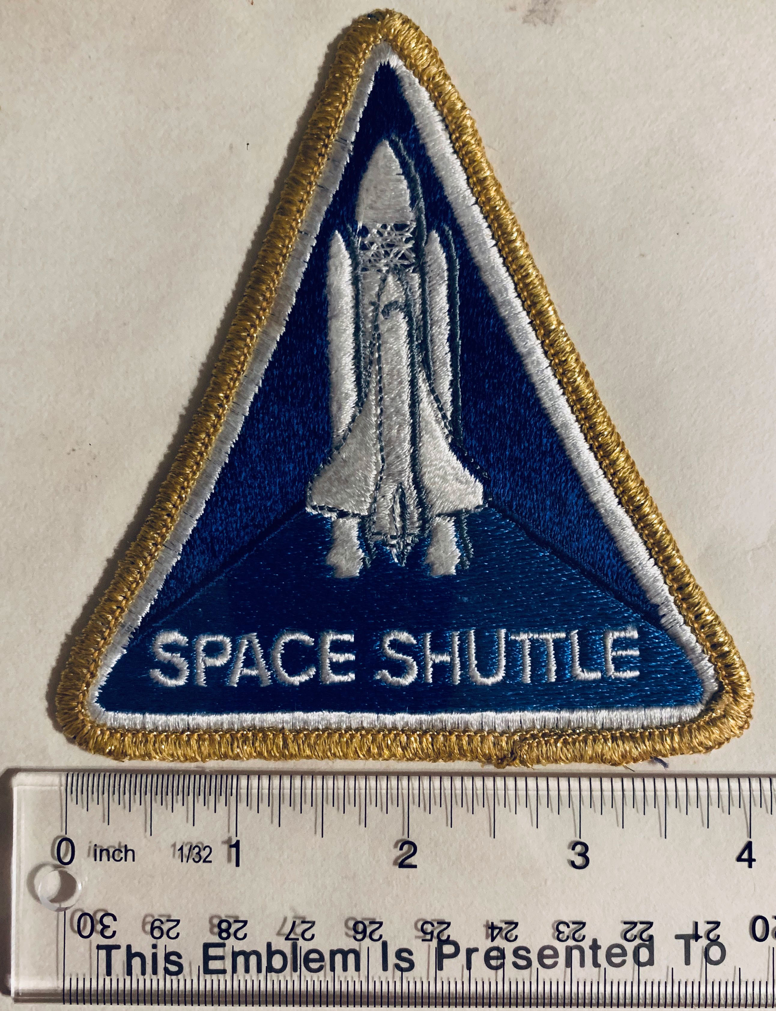 Info on early shuttle patch presentation - collectSPACE: Messages