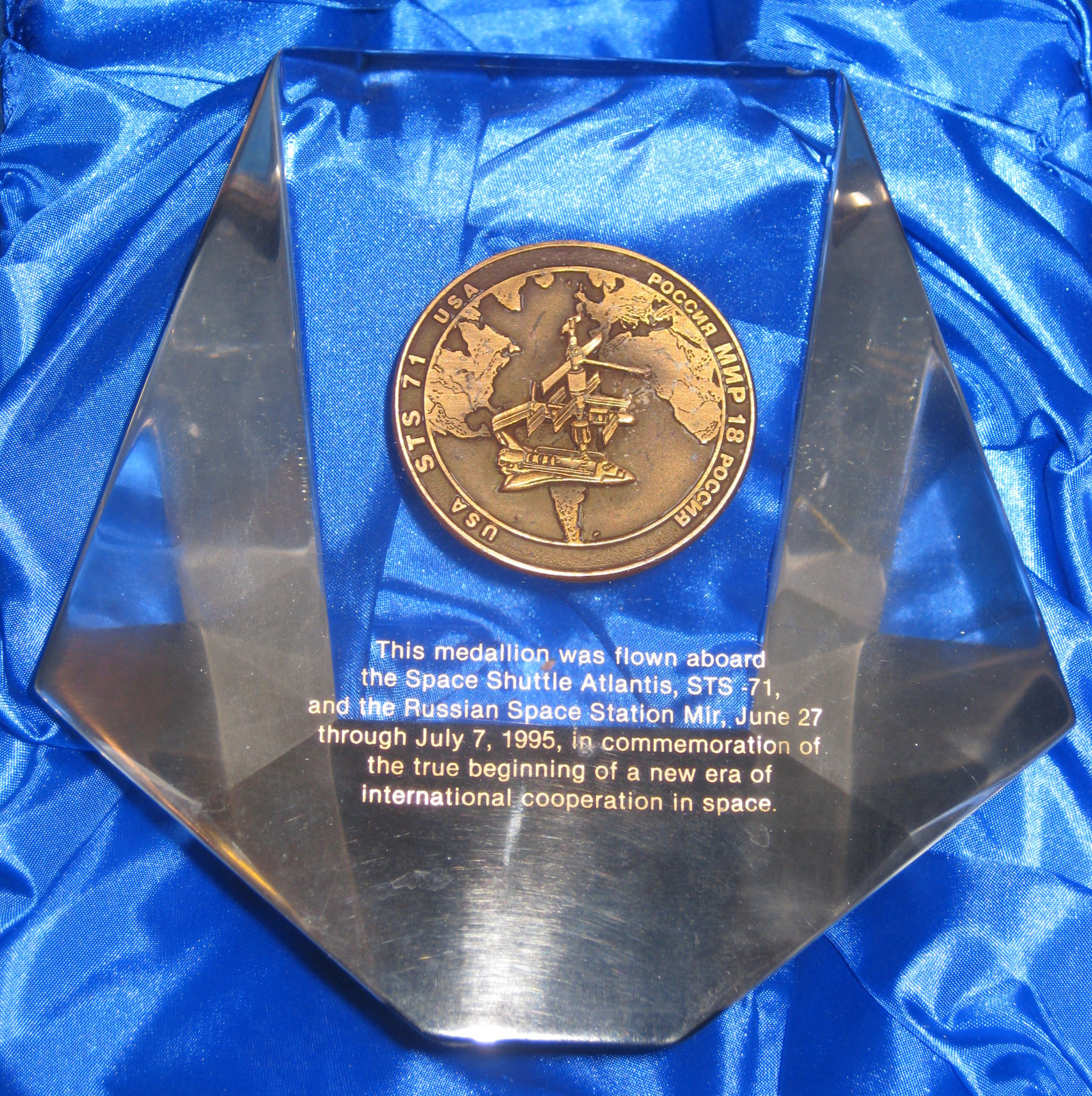 FS: STS-71 Shuttle-Mir flown medallion - collectSPACE: Messages