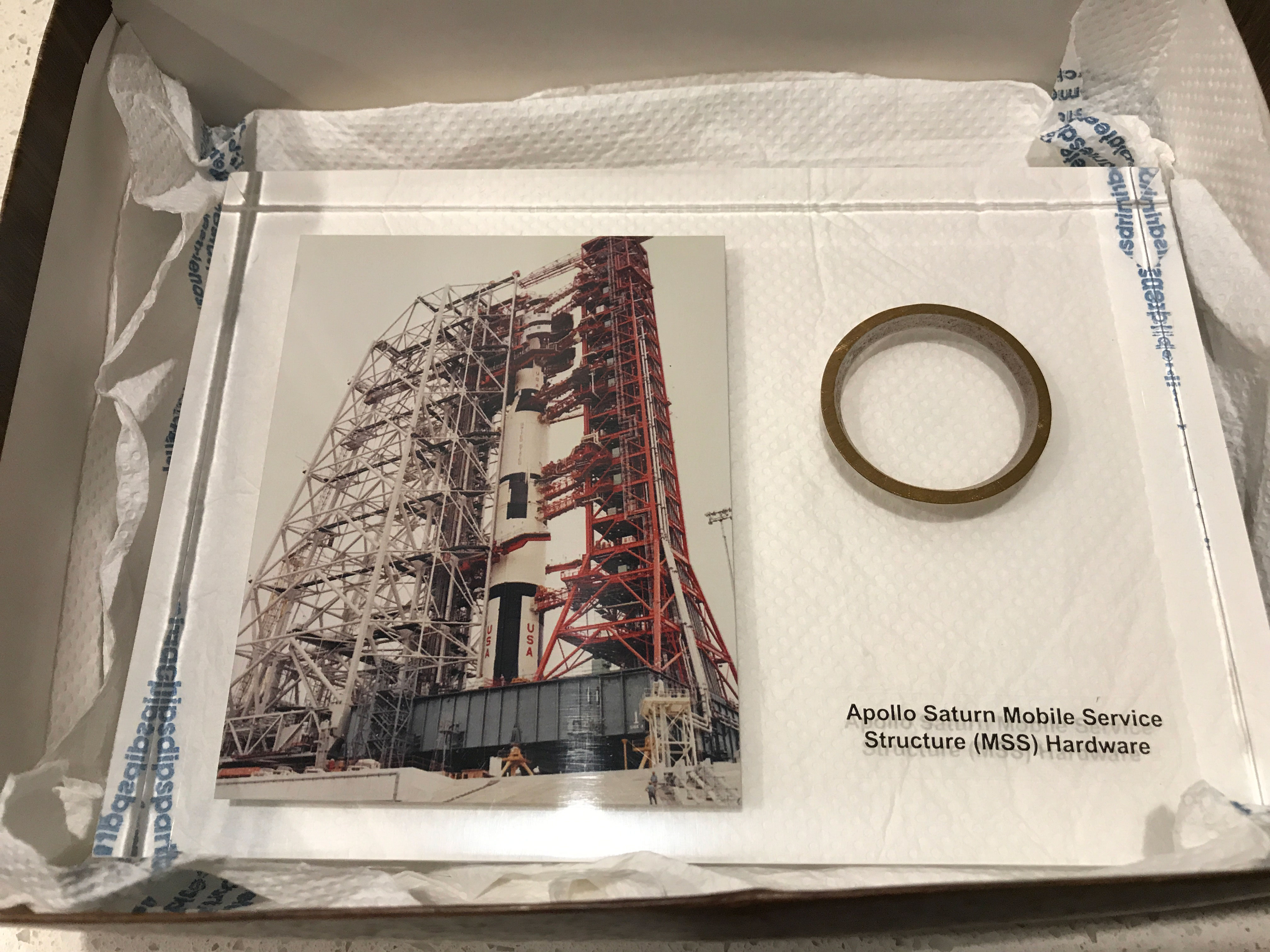 FS: Apollo Mobile Service Structure lucite - collectSPACE: Messages