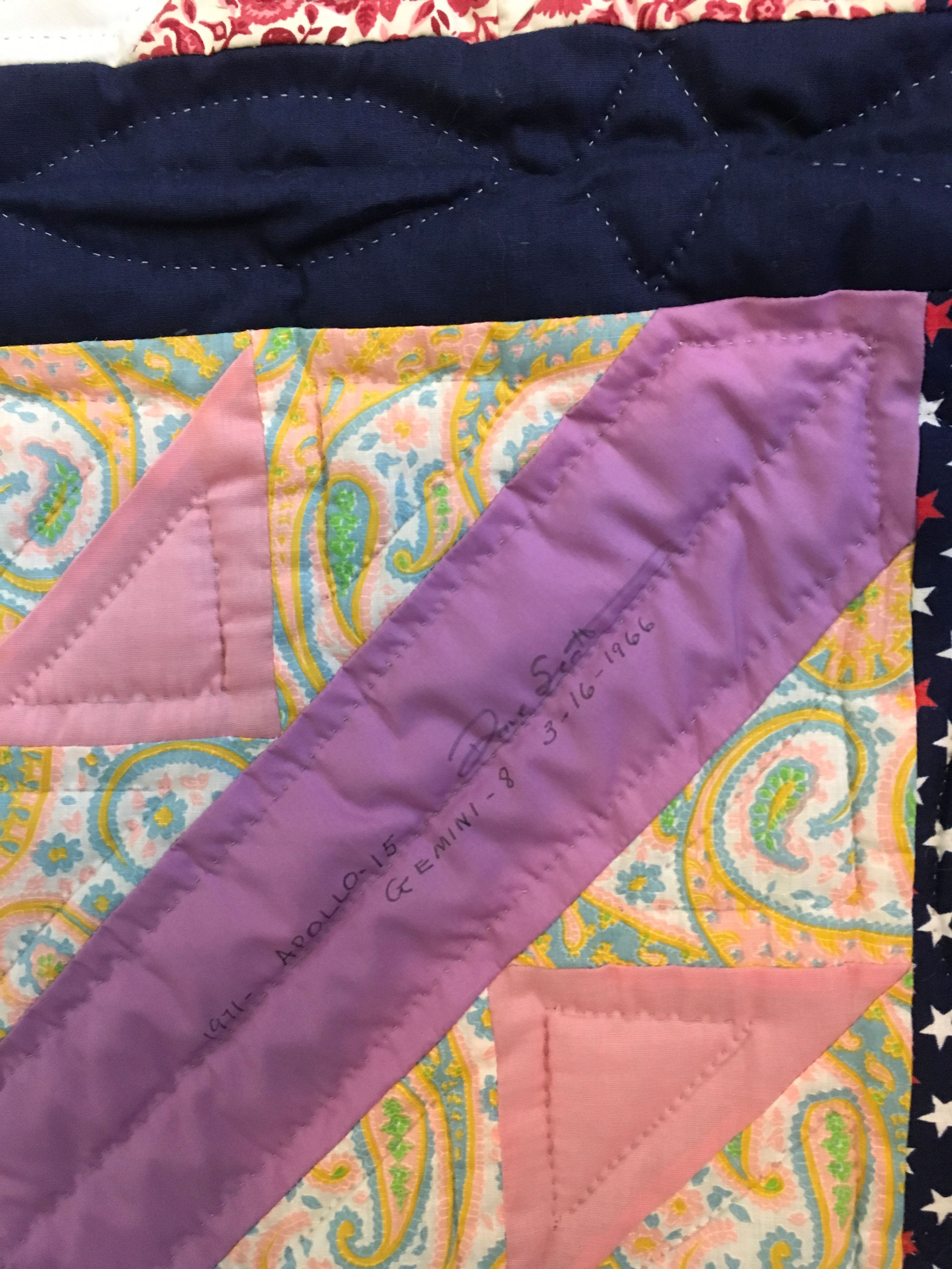 Apollo-era astronaut 'signed' fabric quilt - collectSPACE: Messages