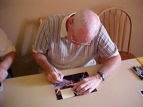 Worden Signing Finished - collectSPACE: Messages